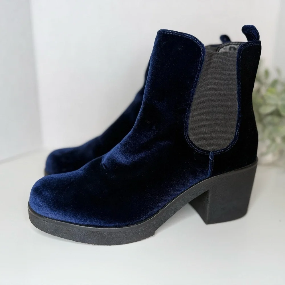 Indigo | Shoes | Indigo Rd Women Chelsea Boots Size 9 Chunky Platform ...
